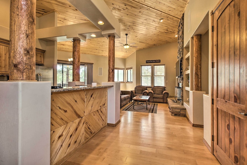 럭스 쇼 로우 캐빈: 골프 코스와 호수 전망 - 애리조나 주