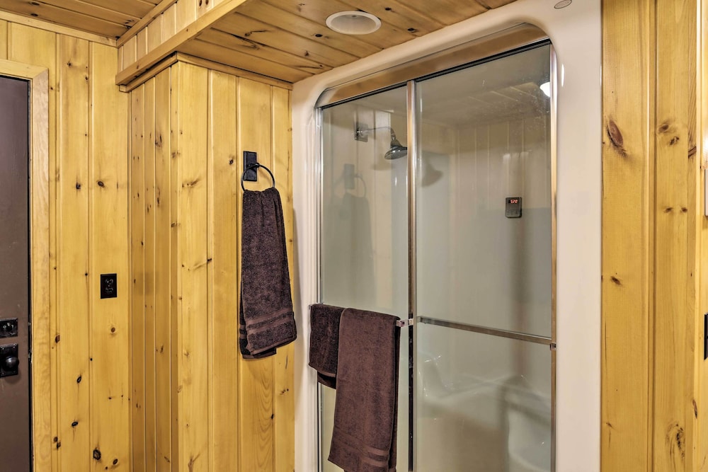 Rustic Cozy Cabin On Island Lake W/ Fire Pit, Dock - Minnesota