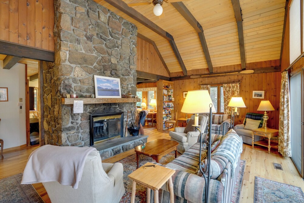 Community Perks: Retreat W/ Thirteenth Lake Access - Indian Lake, NY
