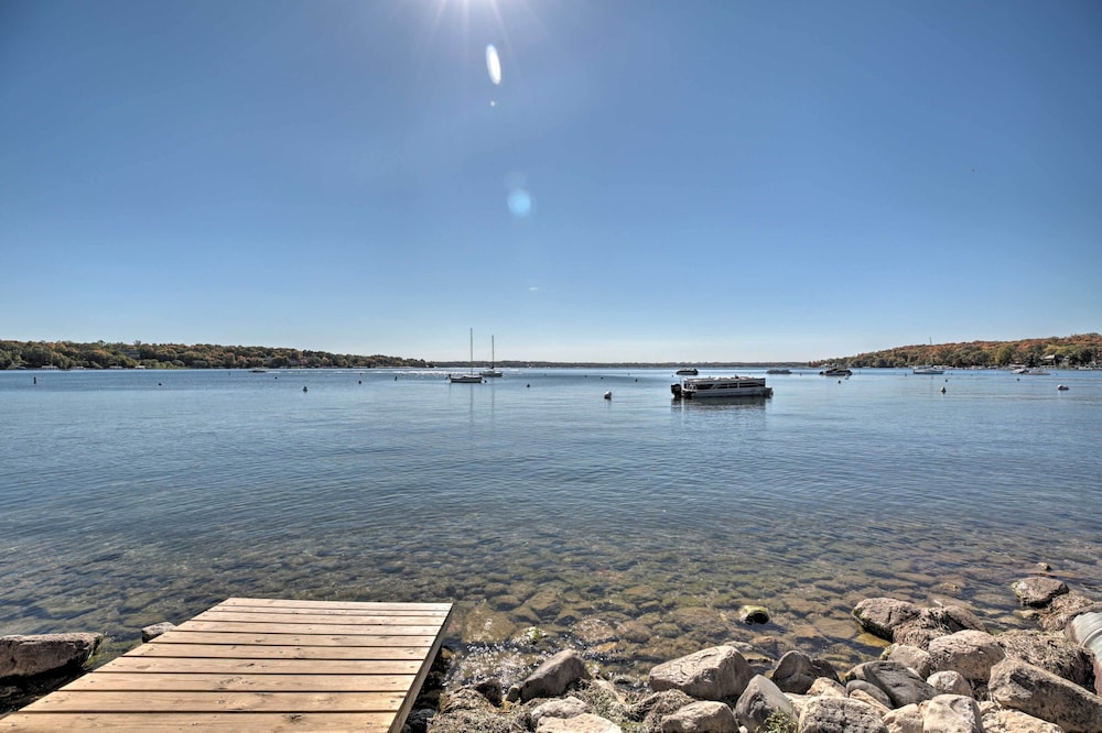 Luxe Lake Geneva Retreat In Downtown! - Lake Geneva, WI