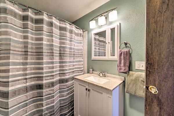 Luxe Updated Home W/ Grill + Hot Tub: 4 Mi To Rmnp - Estes Park, CO