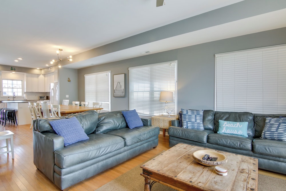 Bay-view Retreat W/ 5 Balconies In Bethany Beach! - Delaware