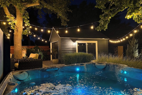 Hot Tub, Fire Pit: Midtown Reno Oasis! - Reno, NV