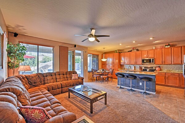 Arizona Retreat W/ Heated Pool, Fire Pit & Grill! - Arizona