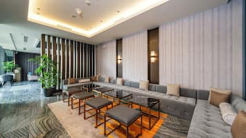 2 bares/lounges, bar na cobertura