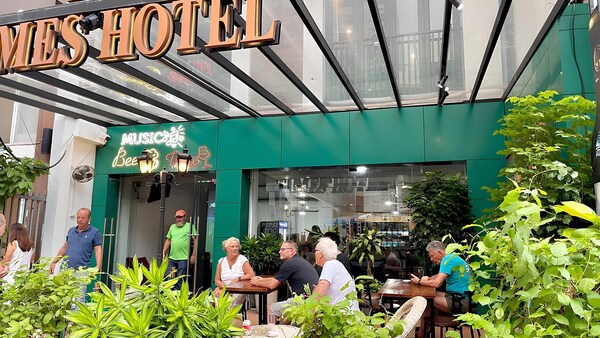 Times Hotel At Bassac Lane - Phnom Penh