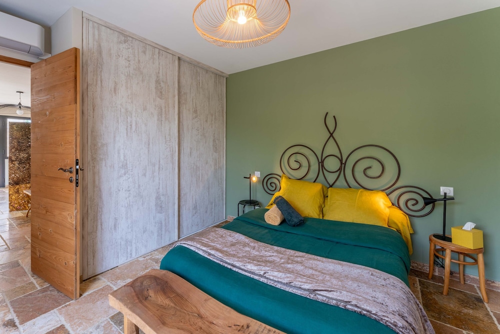 Ferienhaus 'Villa La Mireio' Mit Privater Terrasse, Wlan Und Klimaanlage - Malaucène