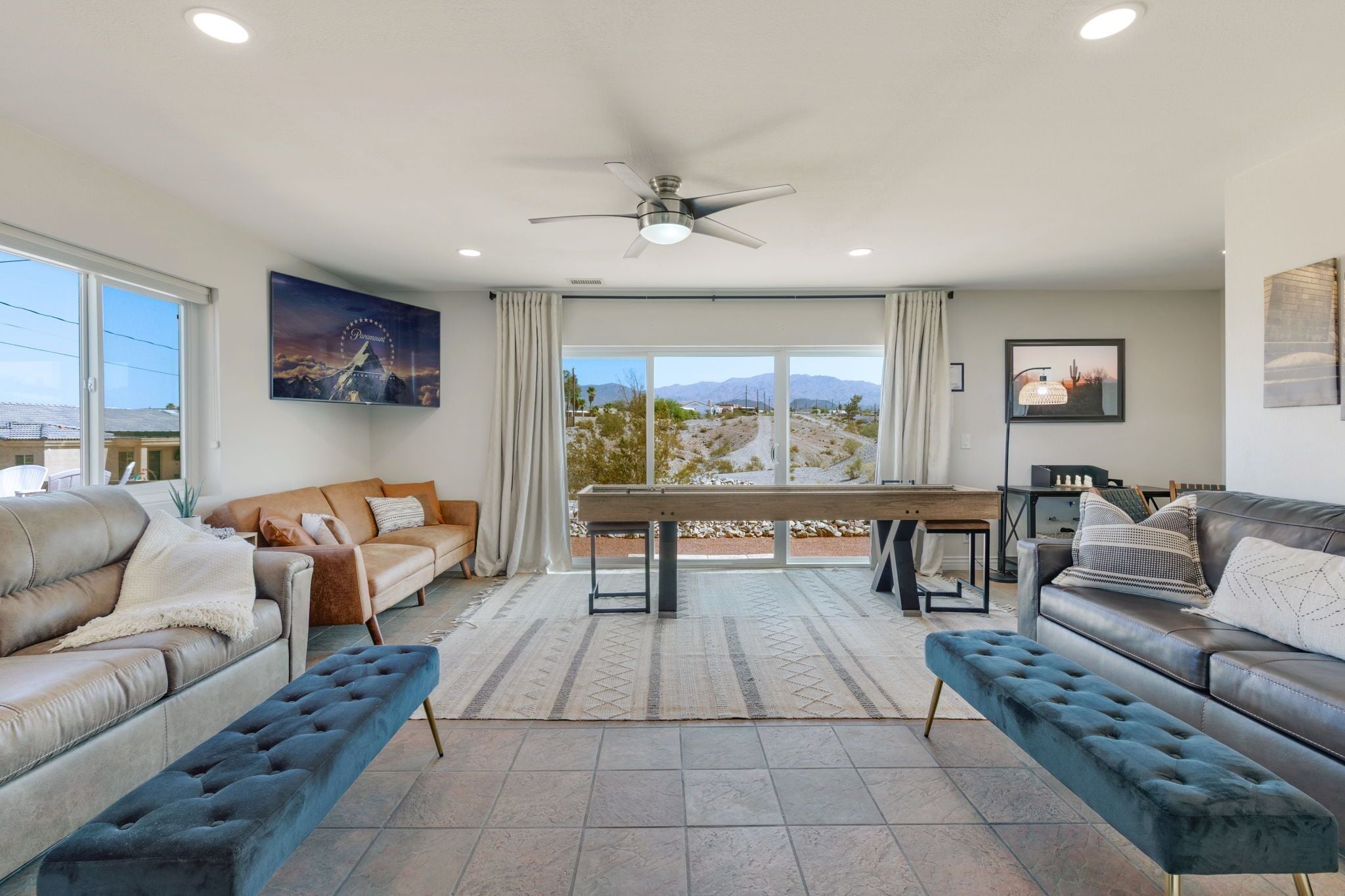 The Hilltop, Pool, Firepits Sleeps 14, Lake Views, Tons Of Parking - Lake Havasu City, AZ