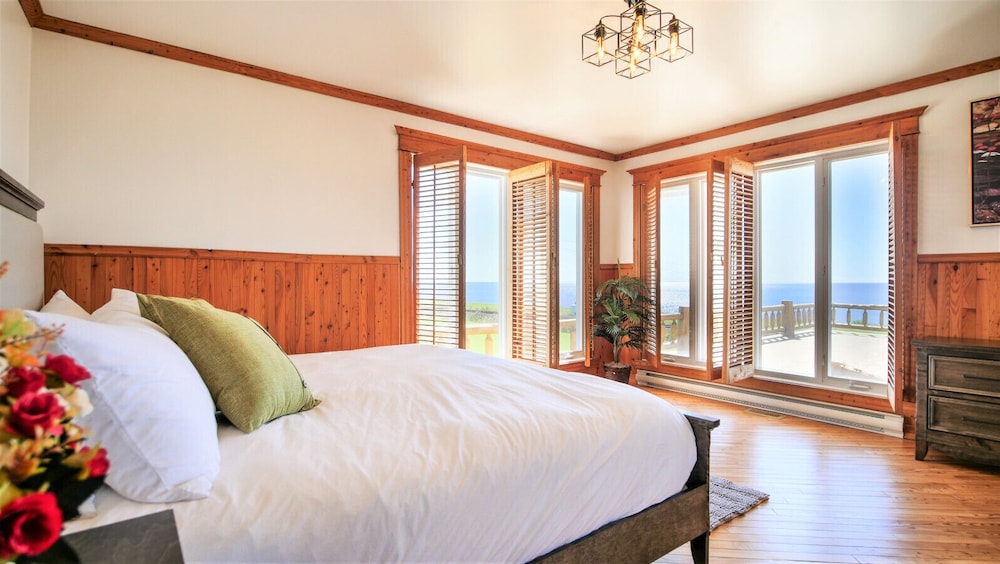 The Simeon - Upscale Bay Views By Doorbed - Bonaventure