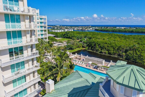 314s Nautical Beach Suite - 2 Beds!, Pools, Jacuzzi, Beach, Shops & Dog Friendly - Boynton Beach, FL