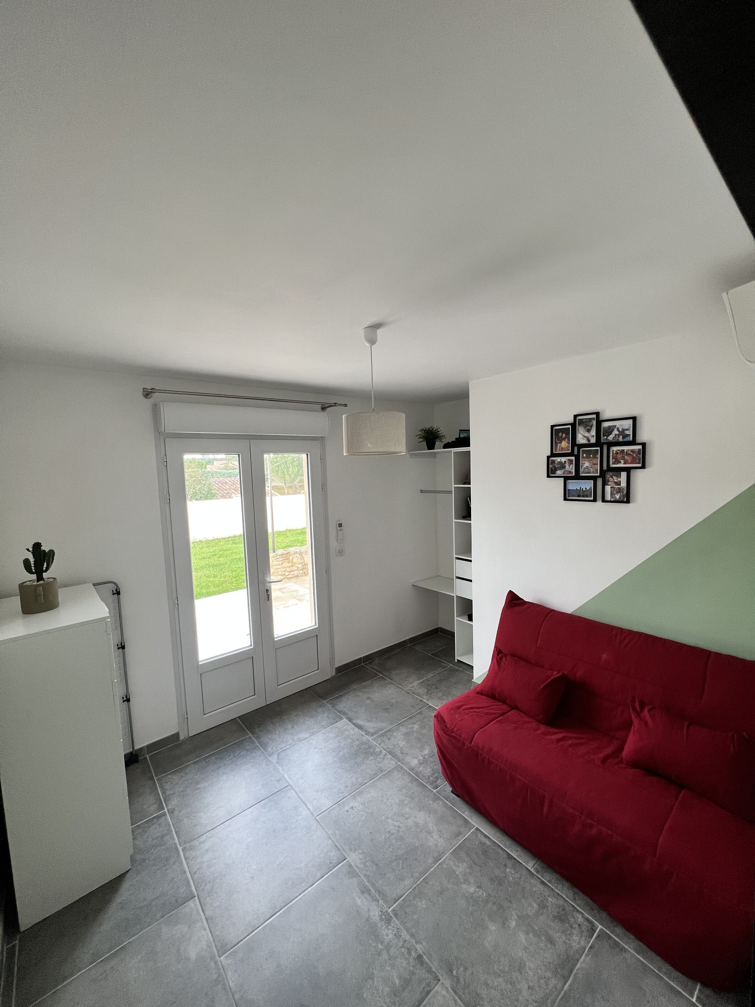 Maison Individuelle Avec Piscine Et Dépendance - Cucuron