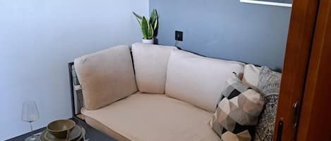 Apartamento (1 Bedroom) | Área de estar | TV