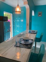 Vila, 1 quarto | Cozinha privada | Geladeira, fogão, cafeteira/chaleira, chaleira elétrica