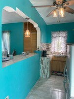 Vila, 1 quarto | Cozinha privada | Geladeira, fogão, cafeteira/chaleira, chaleira elétrica