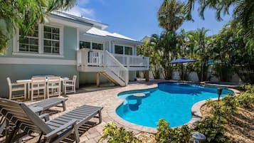 Casa de Férias, 3 quartos | Piscina | Piscina exterior, uma piscina aquecida