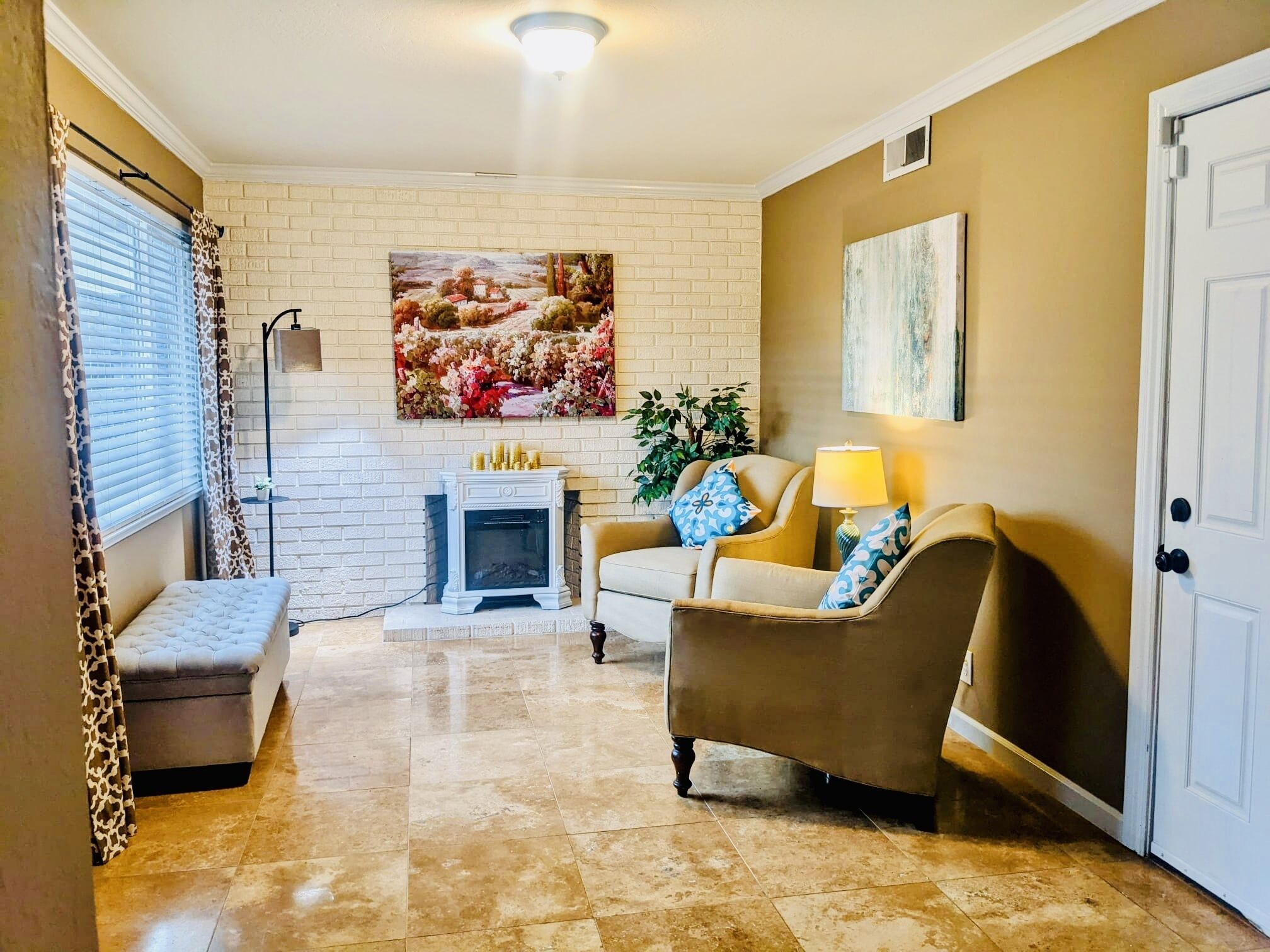 The Happy Hideaway - Swimming Pool Inside - 3br - 2ba-  Look At Me! - Oakland, CA