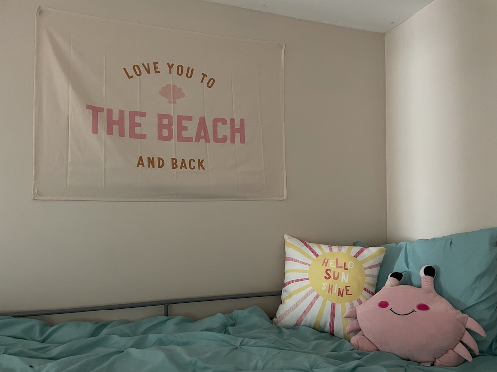 Family Friendly SEASIDE BEACH HOUSE! Only 3 blocks to beach and ...