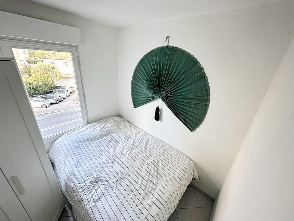 Charming studio with parking. Book an exceptional experience in Juan ...