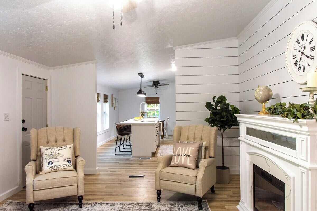 Maple Retreat Is Newly Remodeled With Pool, Private Setting - Ohio