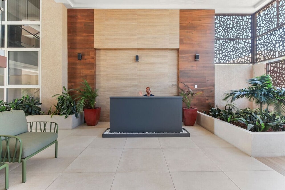 Aracari 23 by Bocobay Luxury Palm Beach Condo - Noord | Vrbo