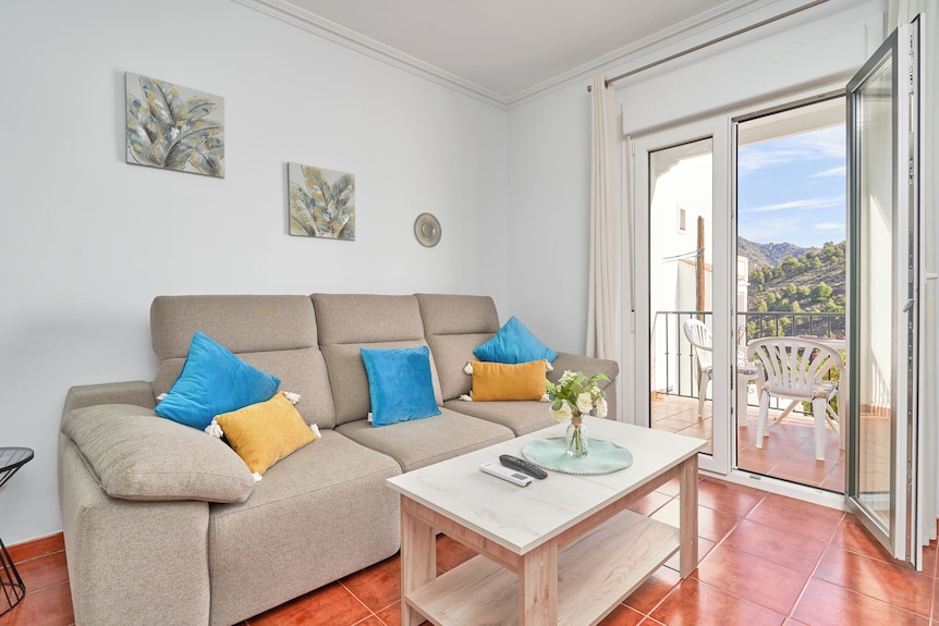 Apartment "In Balcón De Frigiliana" With Sea View, Shared Pool & Wi-fi - 夫里希利亞納