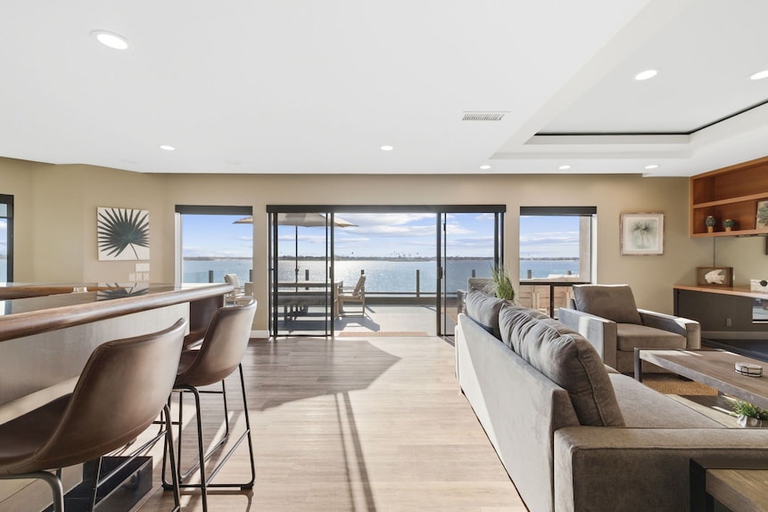 Bayfront Paradise W/ Gorgeous Pool And Spa! - Shelter Island - San Diego