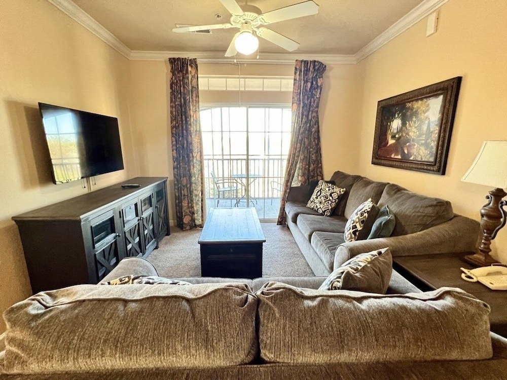Beautiful 2 Bed Condo In Tuscana Resort 2 Bedroom Home By Redawning - Davenport, FL