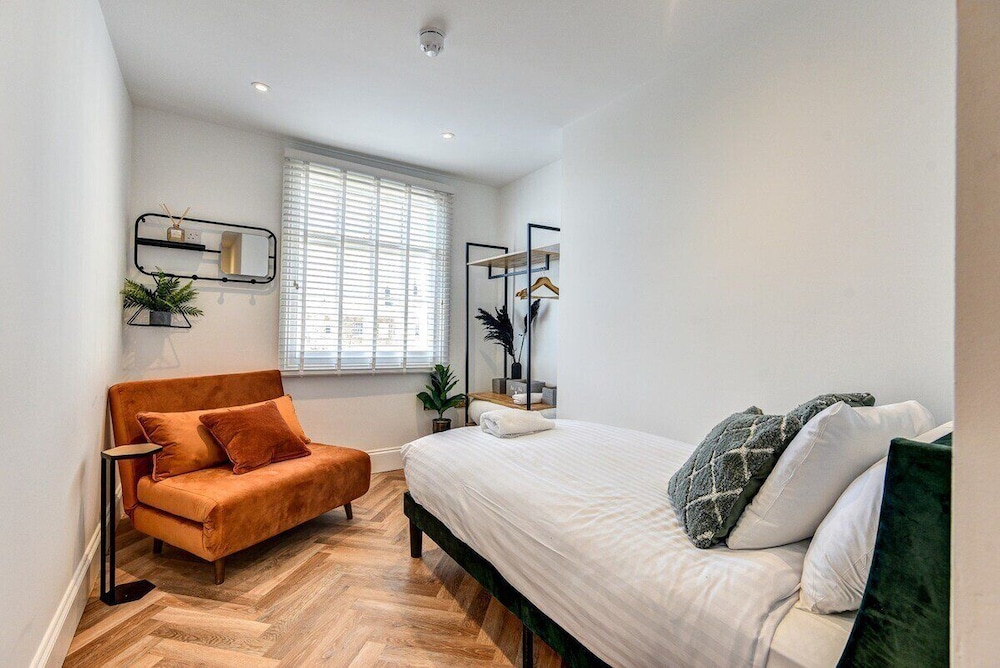 Seafront Brighton Kemptown 4 Bed Flat - Brighton | Vrbo