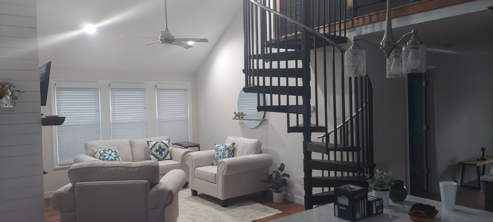 Bungalow On Broadway & Vine  Cozy Home In The Heart Of Mount Airy/mayberry - Mount Airy, NC