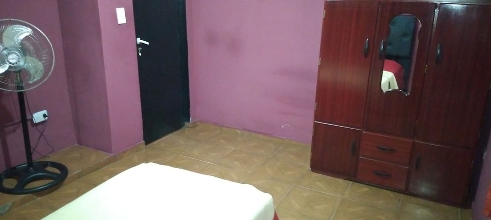 Casa Monte Grande Sur - Buenos Aires Ezeiza Airport (EZE)