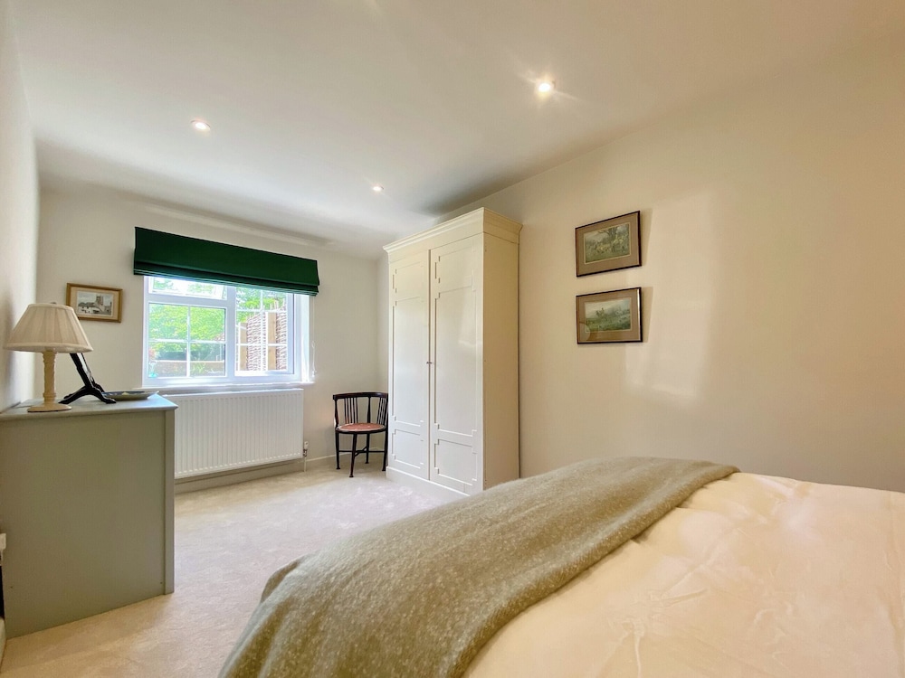 Alojamiento De 3 Habitaciones En Poulshot, Near Devizes - Devizes