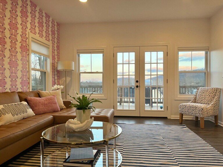 Charlottesville Home Close To Downtown - Charlottesville, VA