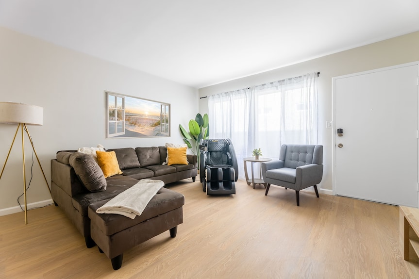 New Ocean Eyes/3 Blocks To Beach/backyard Oasis/massage Chair/bikes/llaundry - Long Beach