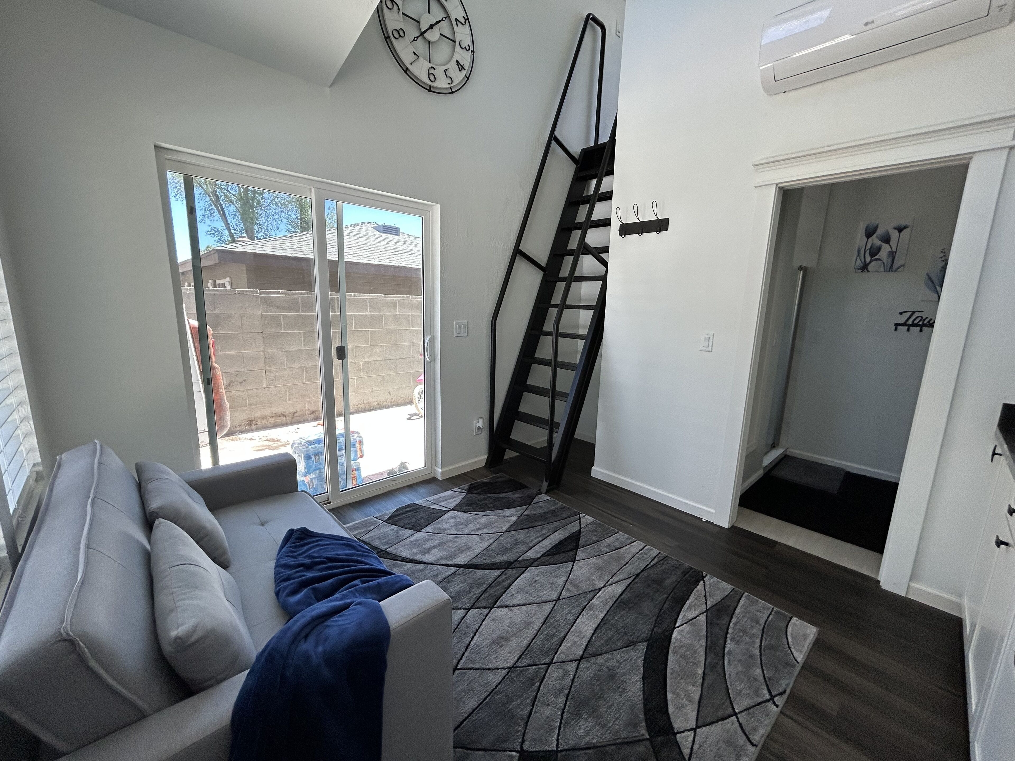 Cozy, Quaint And Sophisticated Loft Style Tiny Home! - Flagstaff, AZ