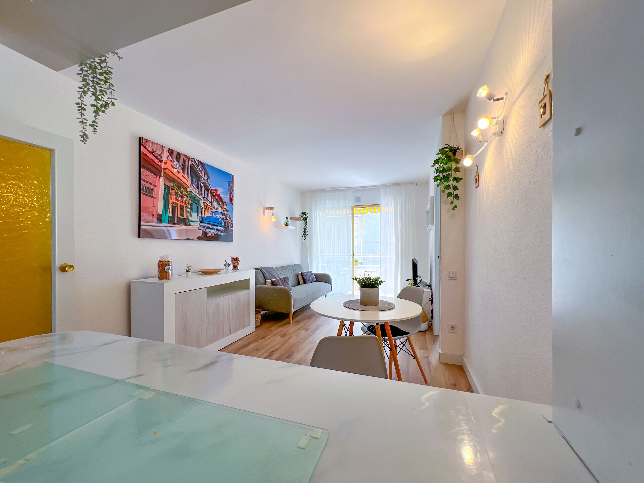 Apt. 3 Pax, Piscina Comunitaria, 170 M De La Playa Y Wifi Gratis. Vivalidays Vianka. - Calella