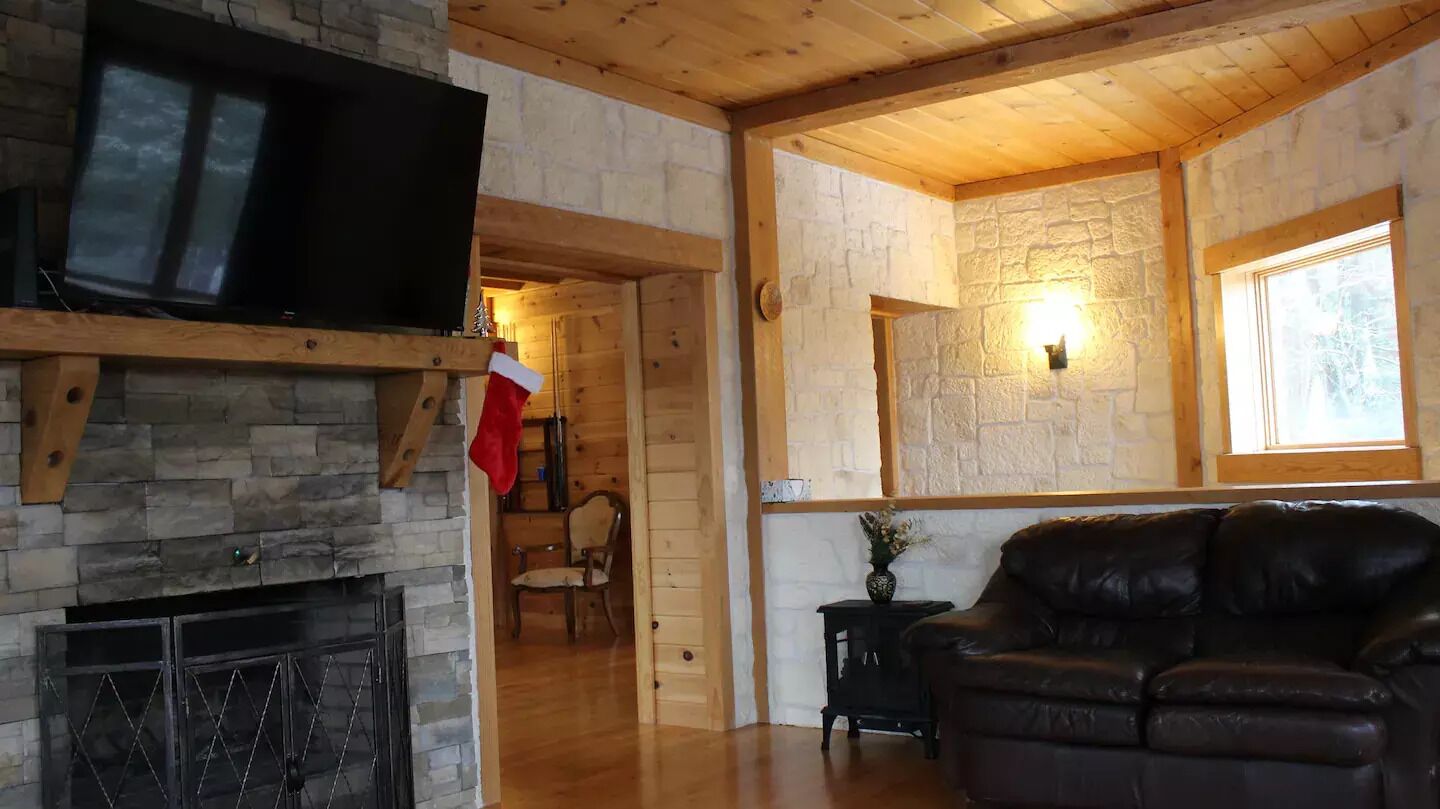 Windham Castle With A View & Minutes To Skiing! - Windham, NY