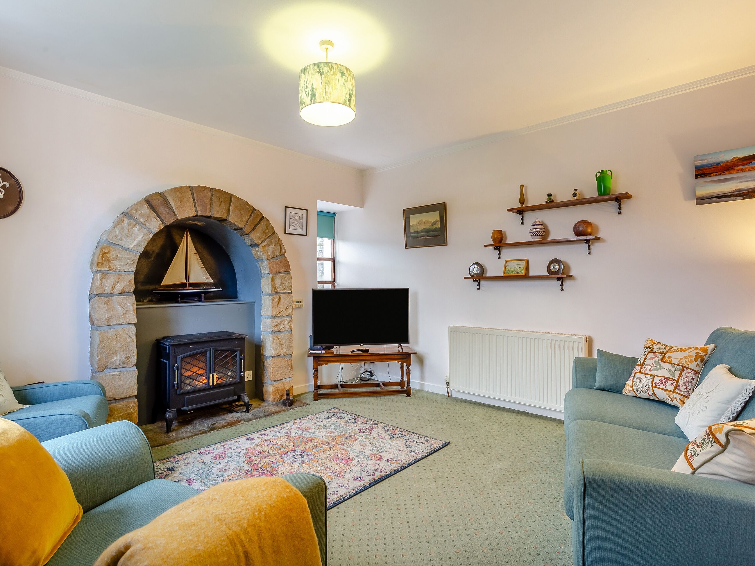 2 Bedroom Accommodation In Tarskavaig - Skye