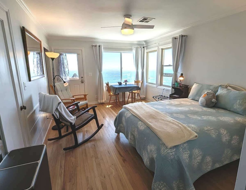 Sparkling Clean, Private & Quiet! Amazing Ocean Views [4] - Brookings ...
