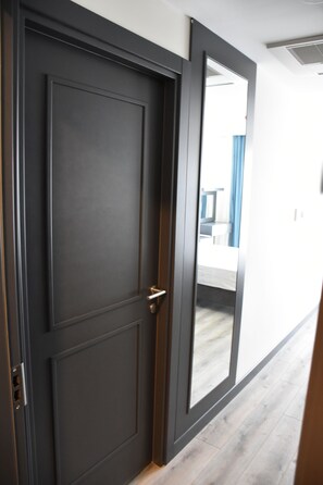 Suite Comfort | Roupa de alta qualidade, minibar, cofre com capacidade para portátil 