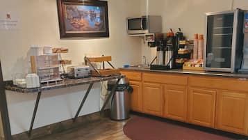 Café da manhã continental grátis todos os dias