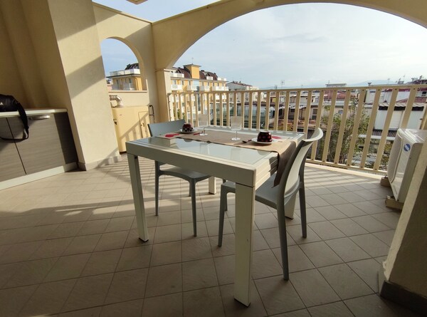 Directly On Rimini's Beach And Europe's Most Beautiful Promenade Regina1 - Rímini