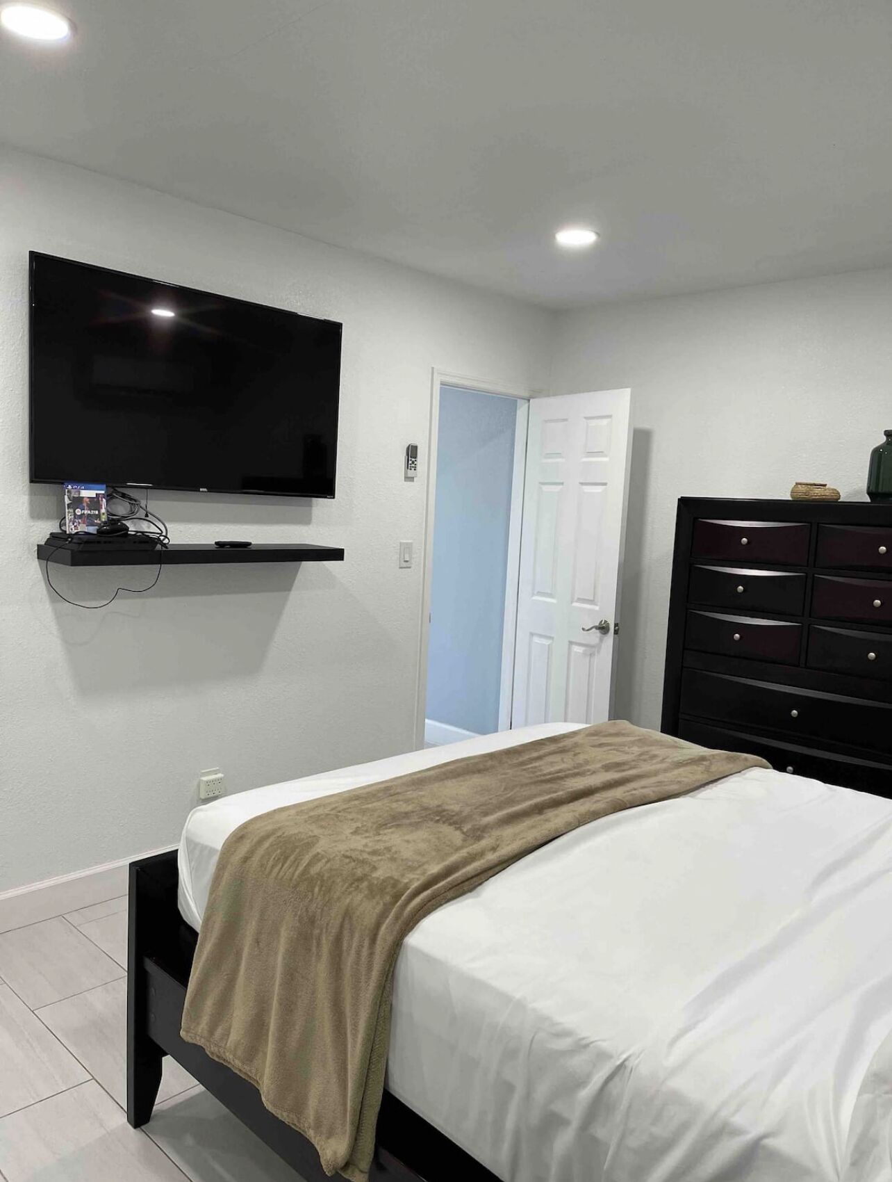 Grey House - Odessa, FL