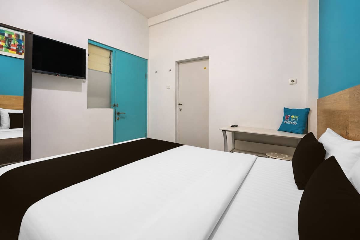 Quarto casal standard | Escrivaninha, Wi-Fi de cortesia, roupa de cama