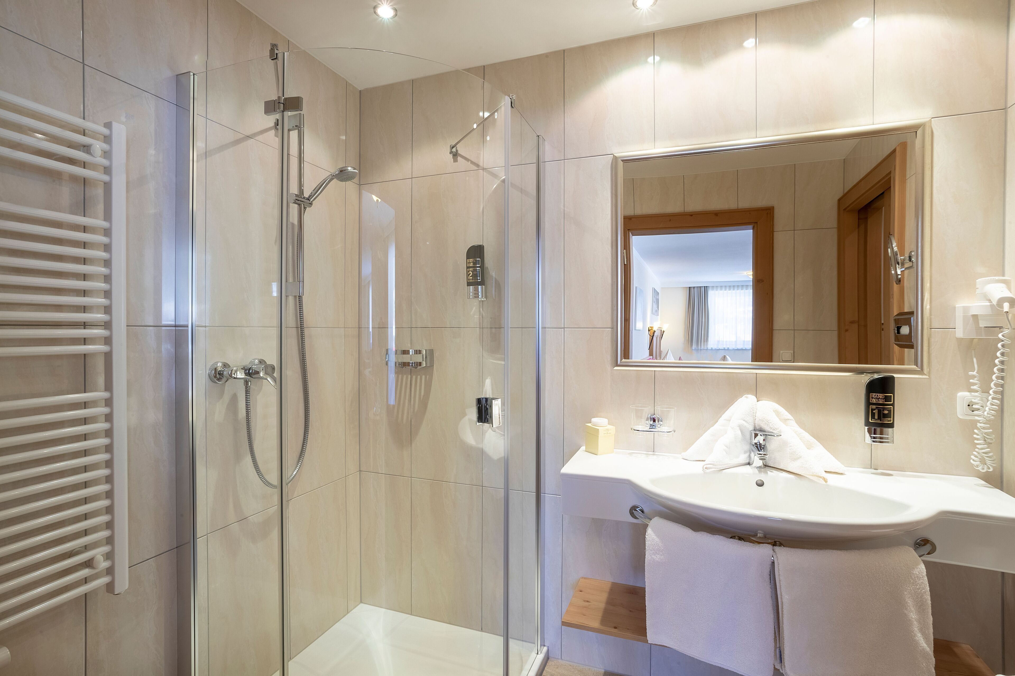 Komfortzimmer Bergkristall - Hotel Lenz - Landeck