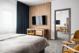 Suite Superior | Roupa de alta qualidade, cofre no quarto, secretária 