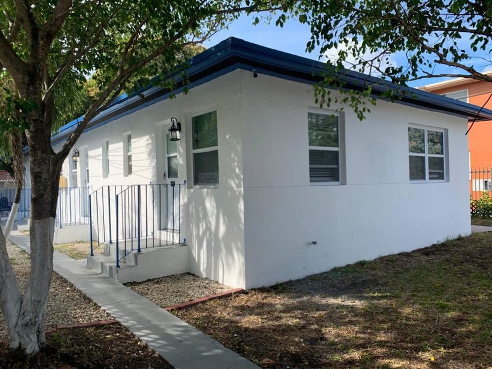 Studios Casa Habana - Miami, FL