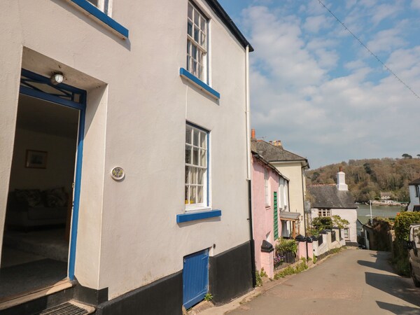 Dart Cottage - Dittisham