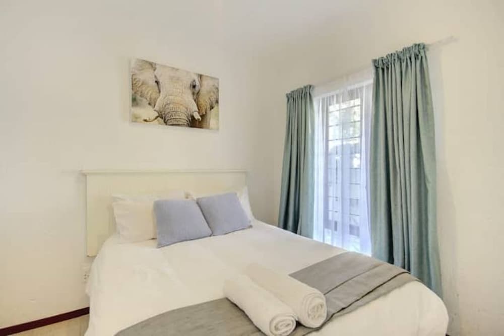 Fourways Serviced Apartment Close To Monte Casino - Lanseria