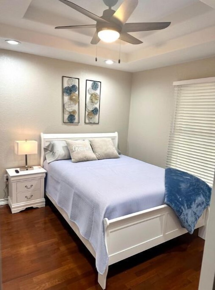 Charming 4beds/2bath Entire Home - Eagle Pass, TX