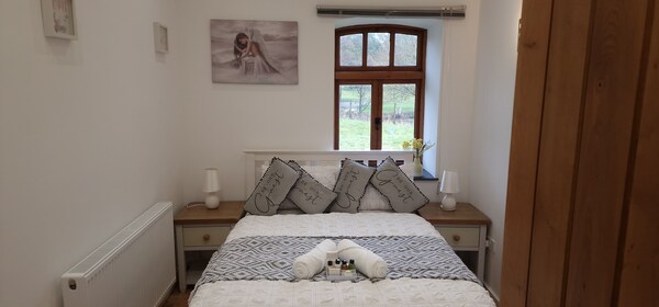 Lakeviews/quietness/parking/longstays/4guests - Plymouth